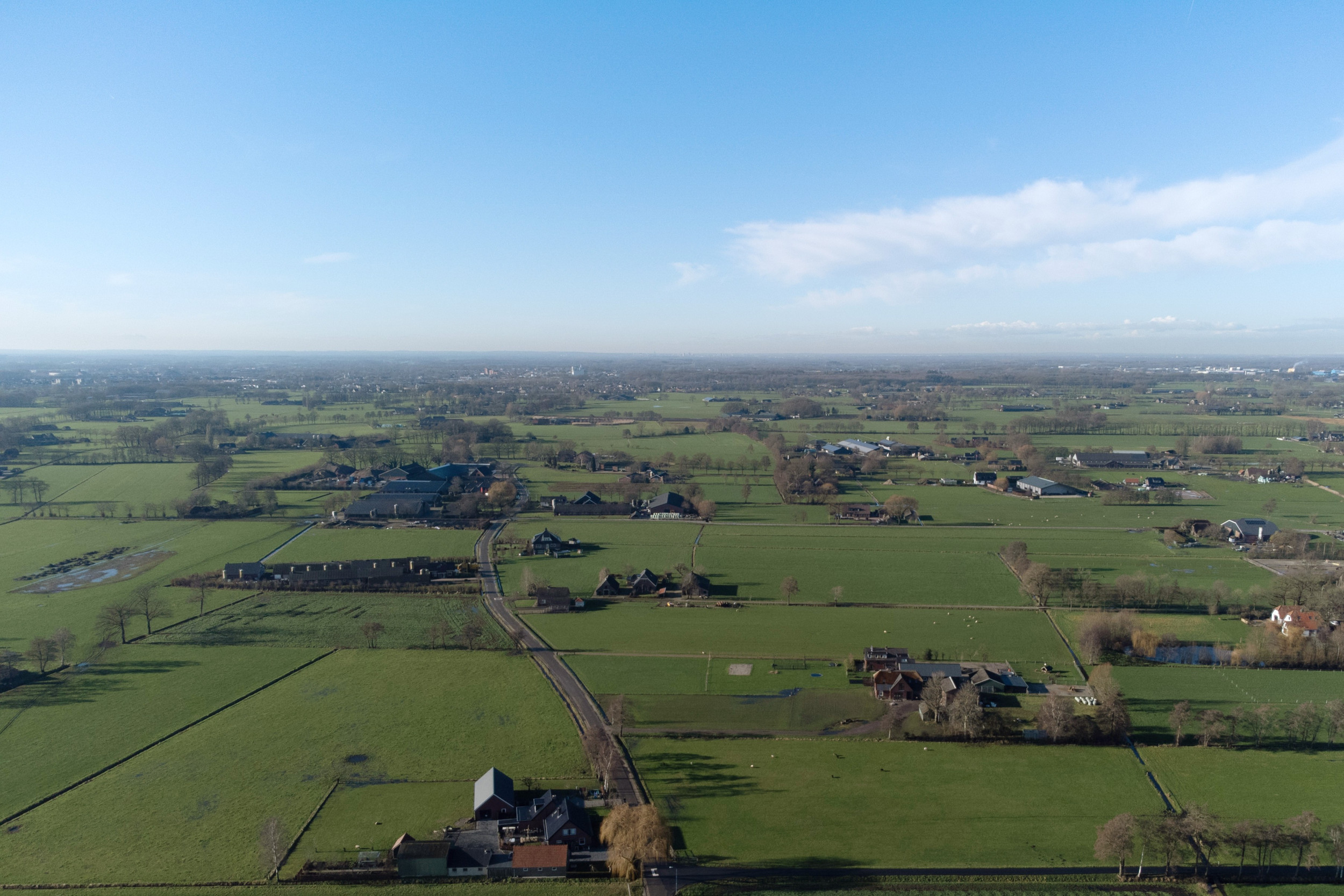Kamer wil door met stikstof en mest - Boerderij